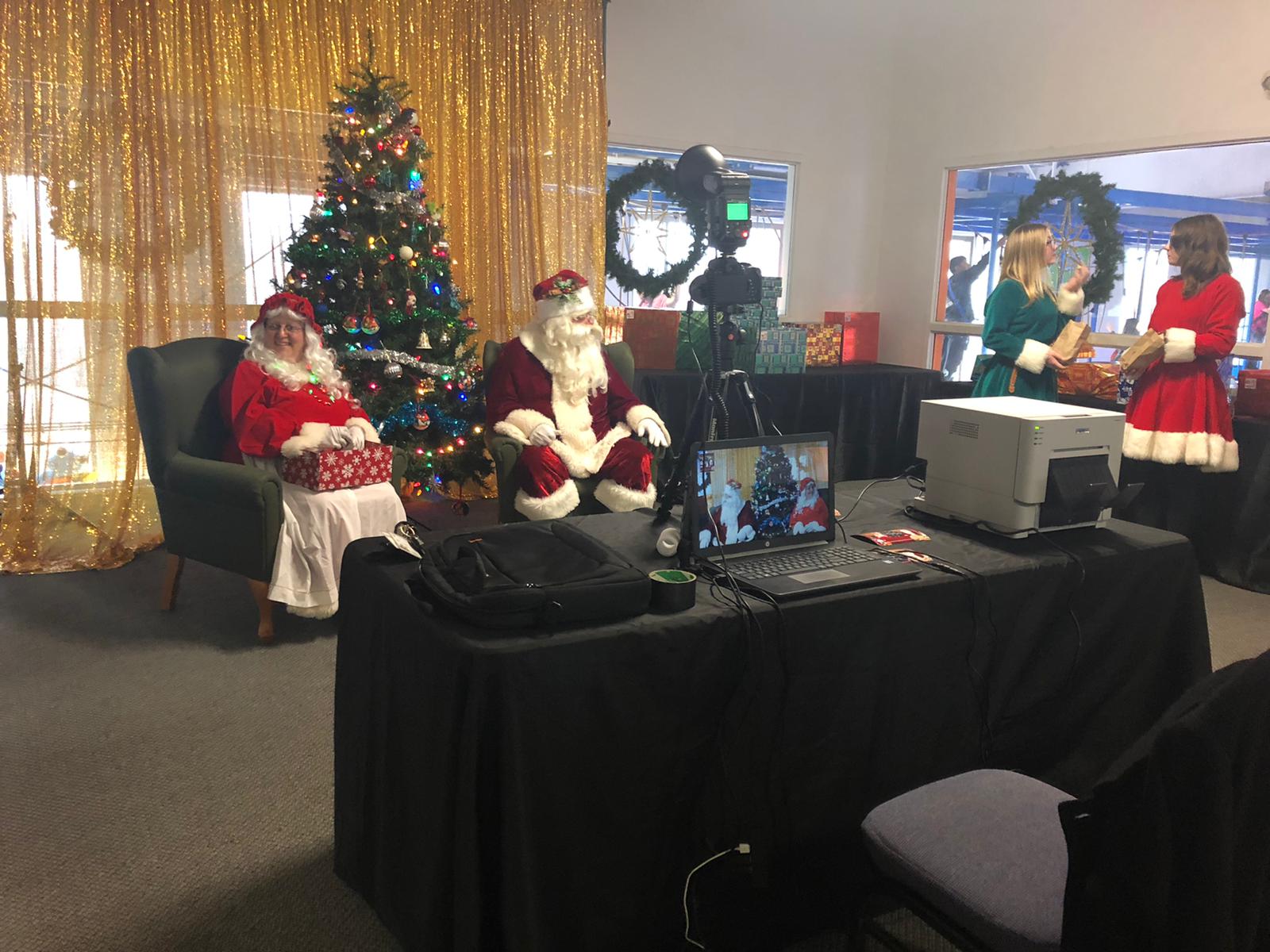 Photo Booth at your Christmas Party in Kingston | Booth King