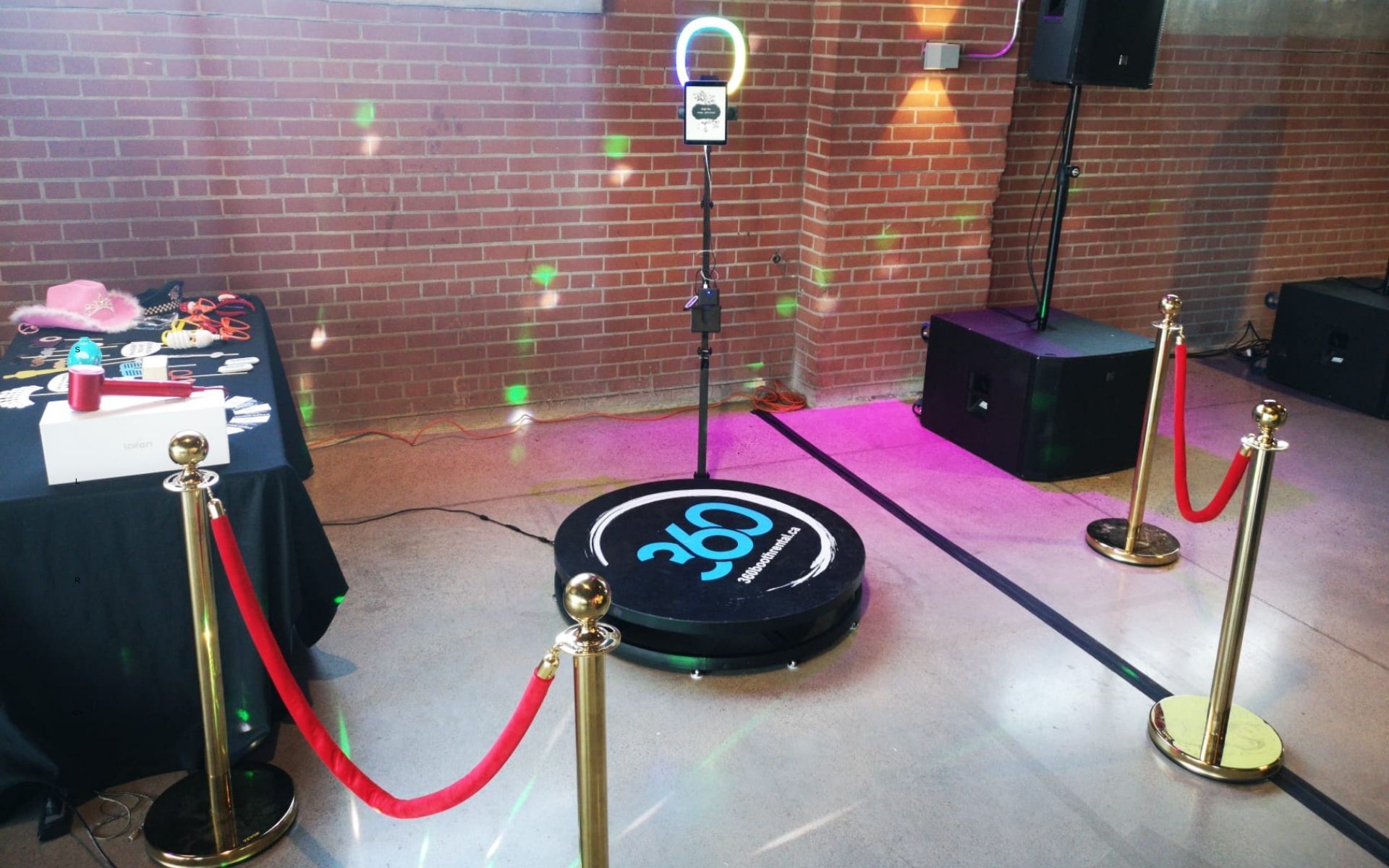 Welland 360 Booth Rental Company | Booth King